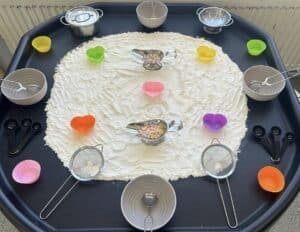 19 Fun Sensory Spring Tuff Tray Ideas for kids - Bjarni Baby