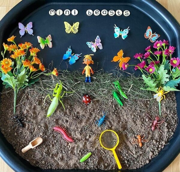 15 Fun & Educational Insect Tuff Tray Ideas For Toddlers - Bjarni Baby