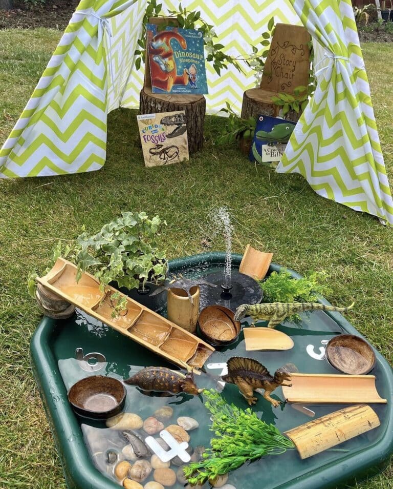 15 Creative Tuff Tray Dinosaur Ideas - Bjarni Baby