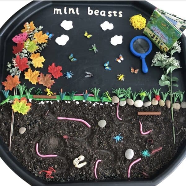 15 Fun & Educational Insect Tuff Tray Ideas For Toddlers - Bjarni Baby
