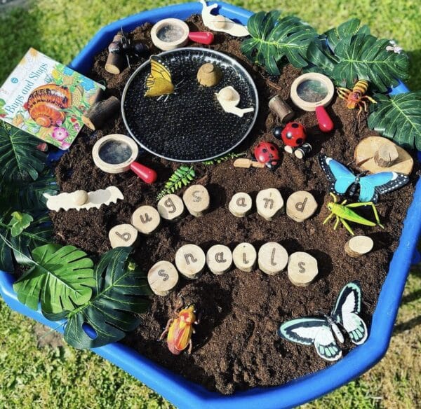 15 Fun & Educational Insect Tuff Tray Ideas For Toddlers - Bjarni Baby