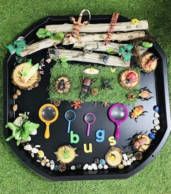 15 Fun & Educational Insect Tuff Tray Ideas For Toddlers - Bjarni Baby