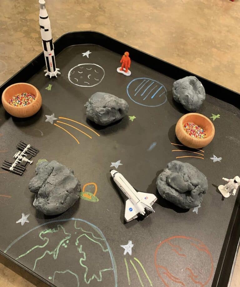 13 Out Of This World Tuff Tray Space Ideas - Bjarni Baby