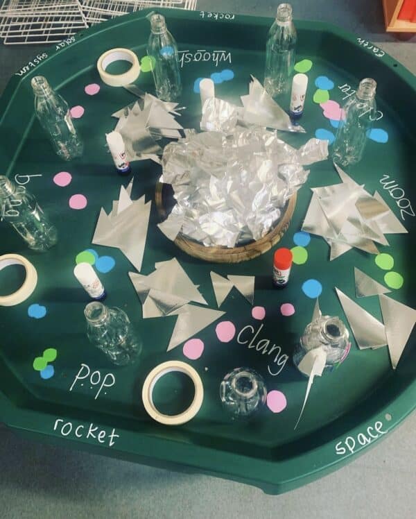 13 Out Of This World Tuff Tray Space Ideas - Bjarni Baby