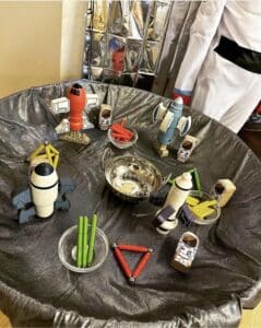 13 Out Of This World Tuff Tray Space Ideas - Bjarni Baby