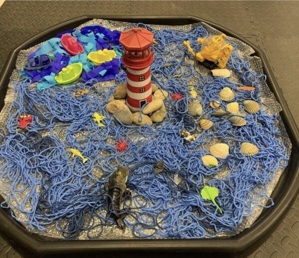 23 Gorgeous Summer Tuff Tray Ideas For Summer Fun - Bjarni Baby