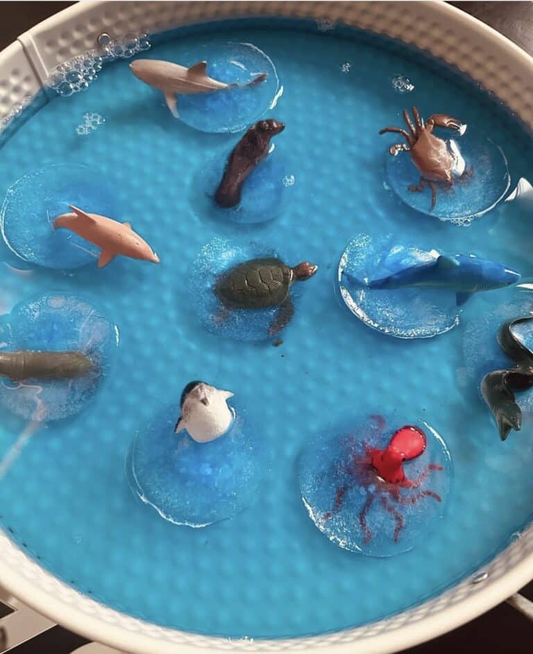 23 Gorgeous Summer Tuff Tray Ideas For Summer Fun - Bjarni Baby