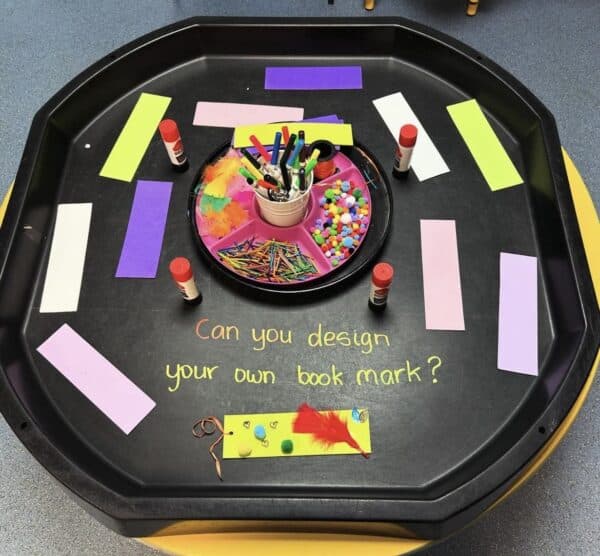 23 Gorgeous Summer Tuff Tray Ideas For Summer Fun - Bjarni Baby