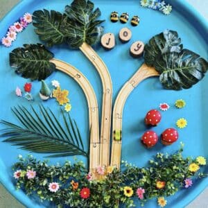 23 Gorgeous Summer Tuff Tray Ideas For Summer Fun - Bjarni Baby