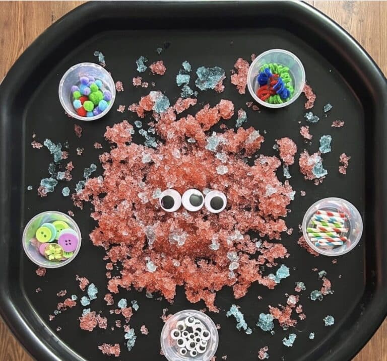 23 Gorgeous Summer Tuff Tray Ideas For Summer Fun - Bjarni Baby