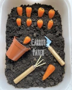 23 Gorgeous Summer Tuff Tray Ideas For Summer Fun - Bjarni Baby