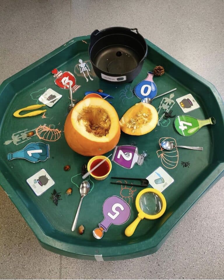 Spooky and Fun Halloween Tuff Tray Ideas For Toddlers & Beyond - Bjarni ...