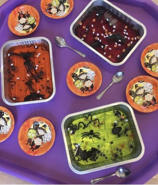 Spooky and Fun Halloween Tuff Tray Ideas For Toddlers & Beyond - Bjarni ...