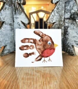 19 Heart Warming Baby Christmas Handprint Crafts - Bjarni Baby