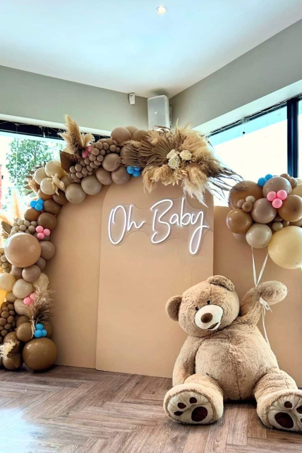 Christmas Gender Reveal Ideas Full Of Festive Spirit - Bjarni Baby