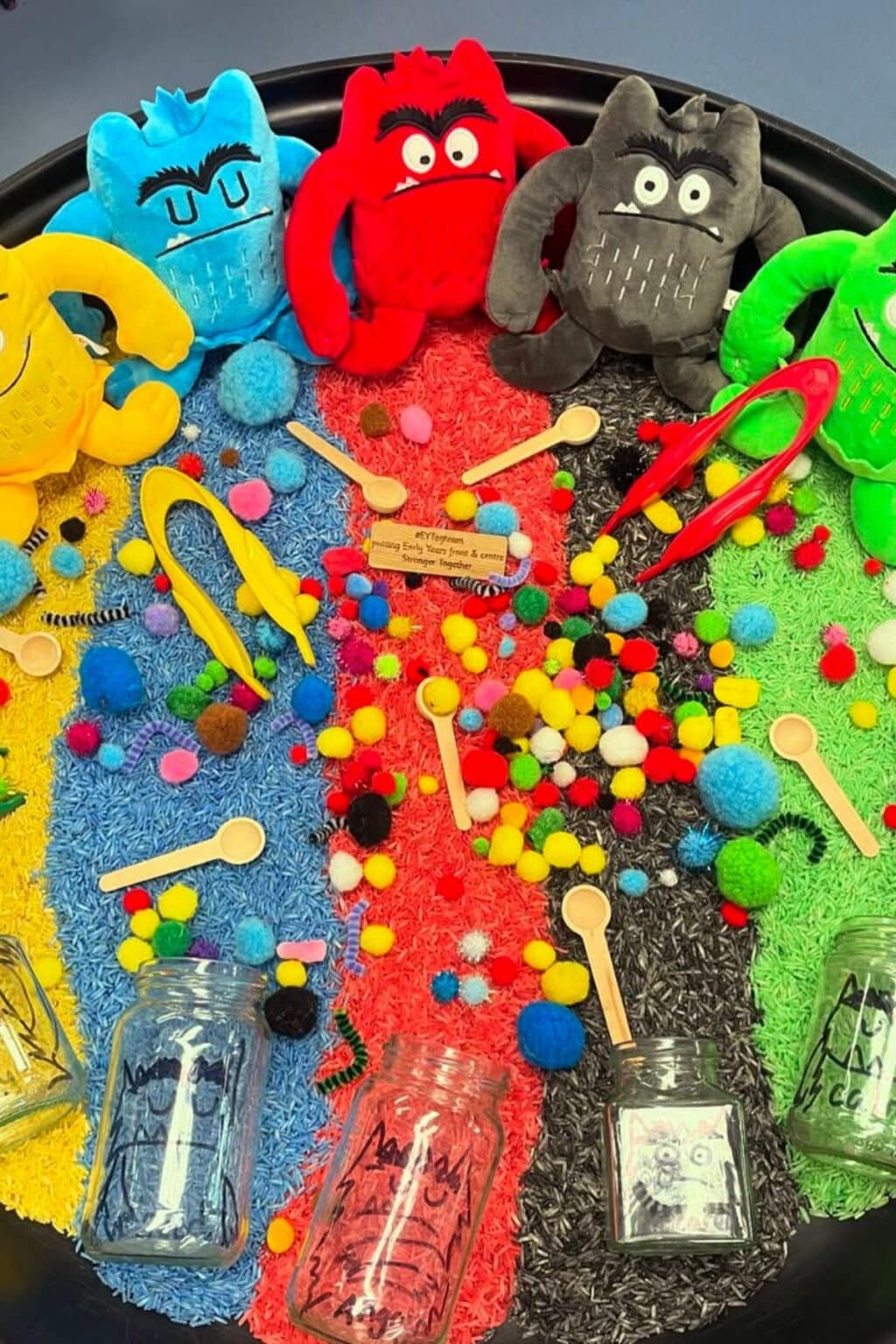 Creative Mother's Day Tuff Tray Ideas For Little Hands - Bjarni Baby