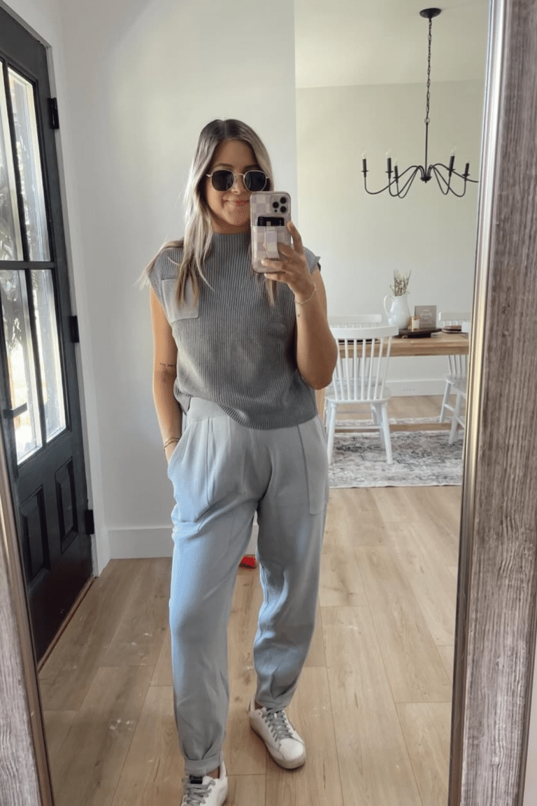 23 Postpartum Outfit Ideas That Are Cozy & Stylish! - Bjarni Baby