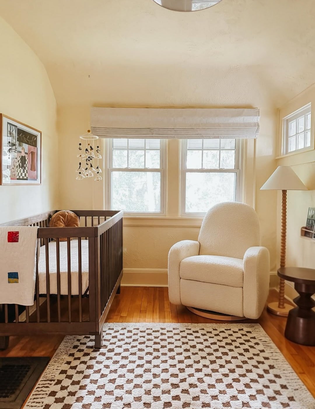 21 Joyful Yellow Nursery Ideas For A Warm Embrace - Bjarni Baby