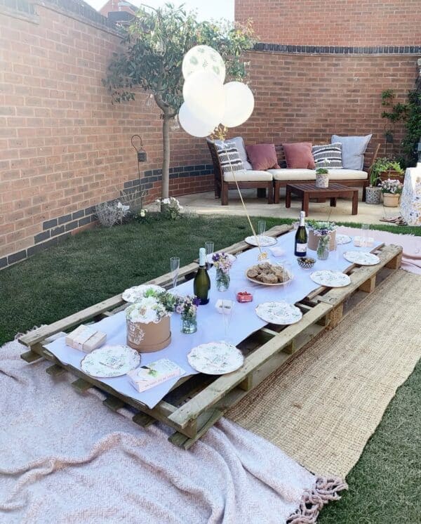 17 Backyard Baby Shower Ideas For A Beautiful Outdoor Celebration ...